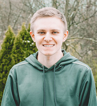 Student Tour Guides | Daemen University